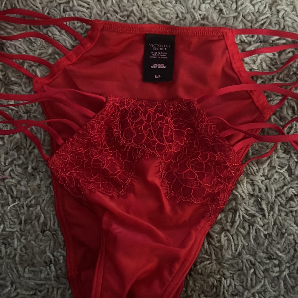 Red Victoria’s Secret Matching Set - Gem